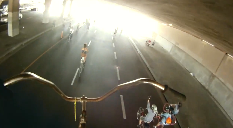 The tallest bike in the world, and a ballsy rider to go with it. - The ...